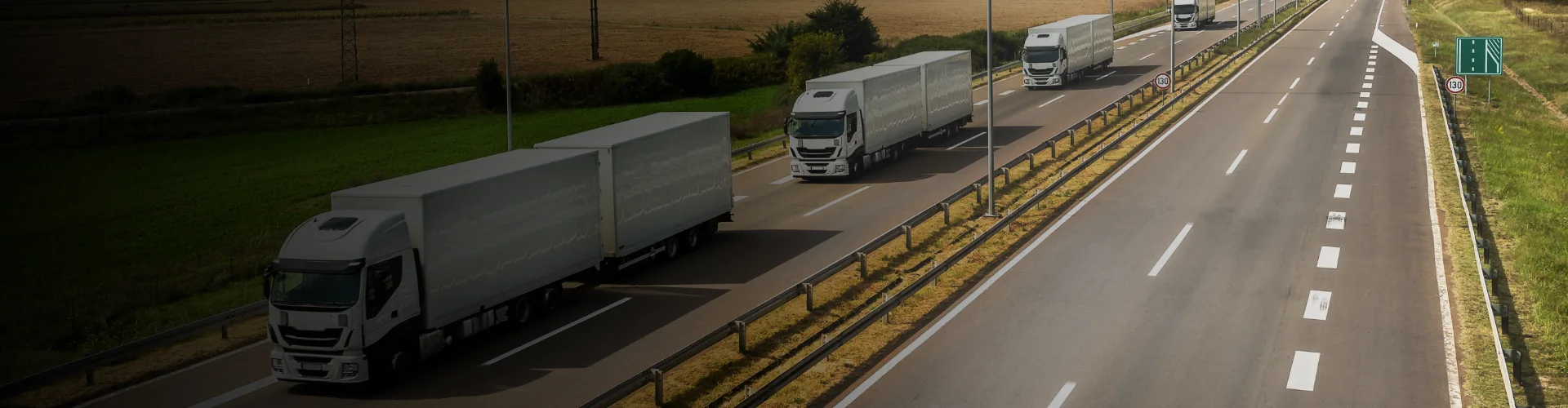 Fleet Vehicle Tracking | Business Fleet Tracking | Best Fleet Tracking GPS